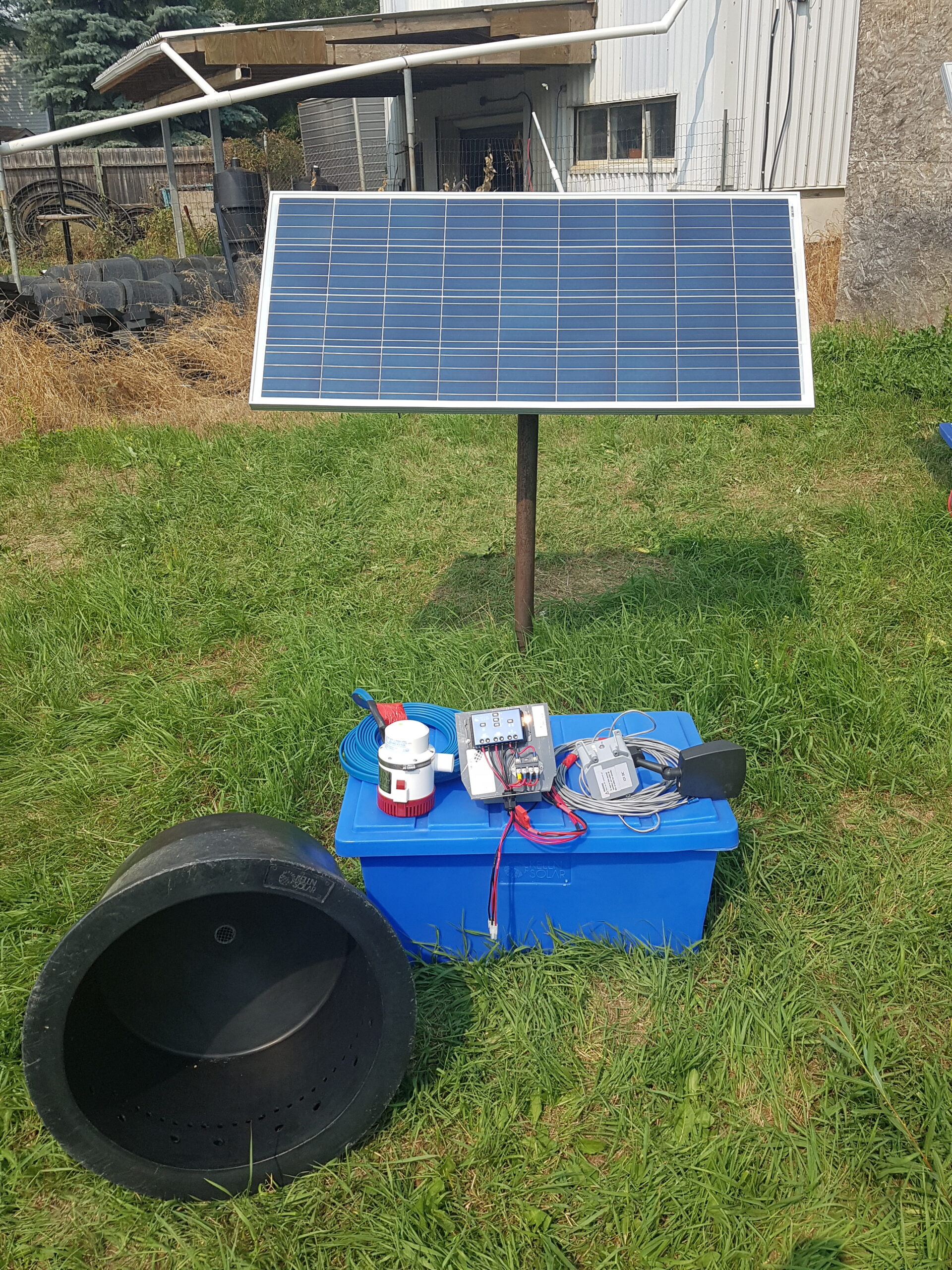 Motion Controlled - Winter Water - 12V System w/ 24 inch bowl - Kelln Solar